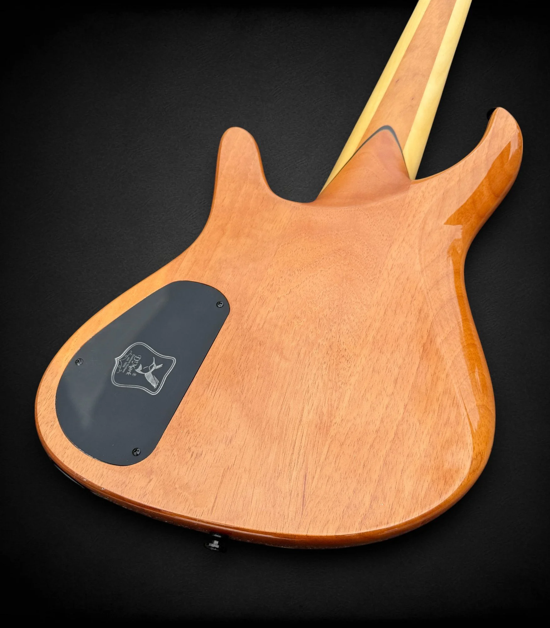 D'Mark Alpha 6 Brazilian Imbuia FRETLESS — The Bass Spot