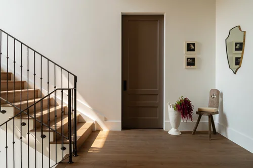 HOMES & GARDENS FEATURE: BEST DARK NEUTRAL PAINTS