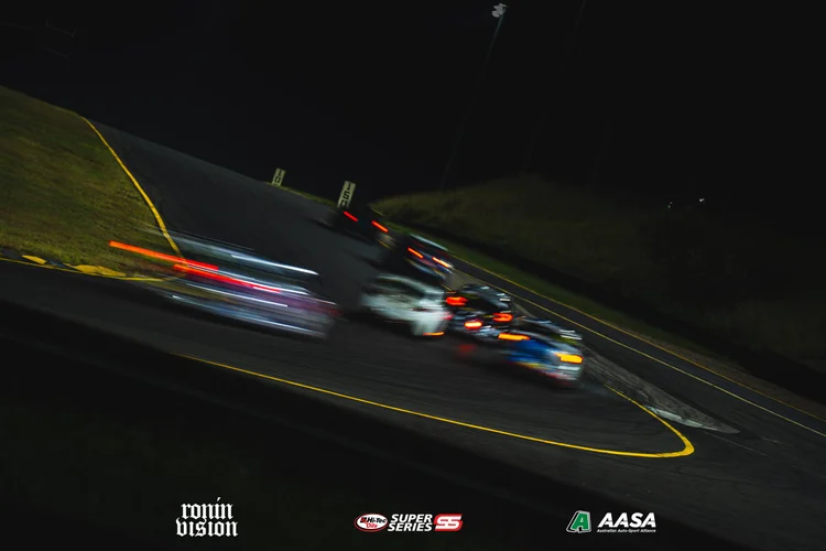 Image Gallery — Hi-Tec Oils Super Series