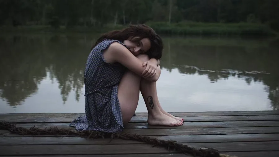 Why Depression Makes It Hard to Accept Help | Mental Health Insight ...