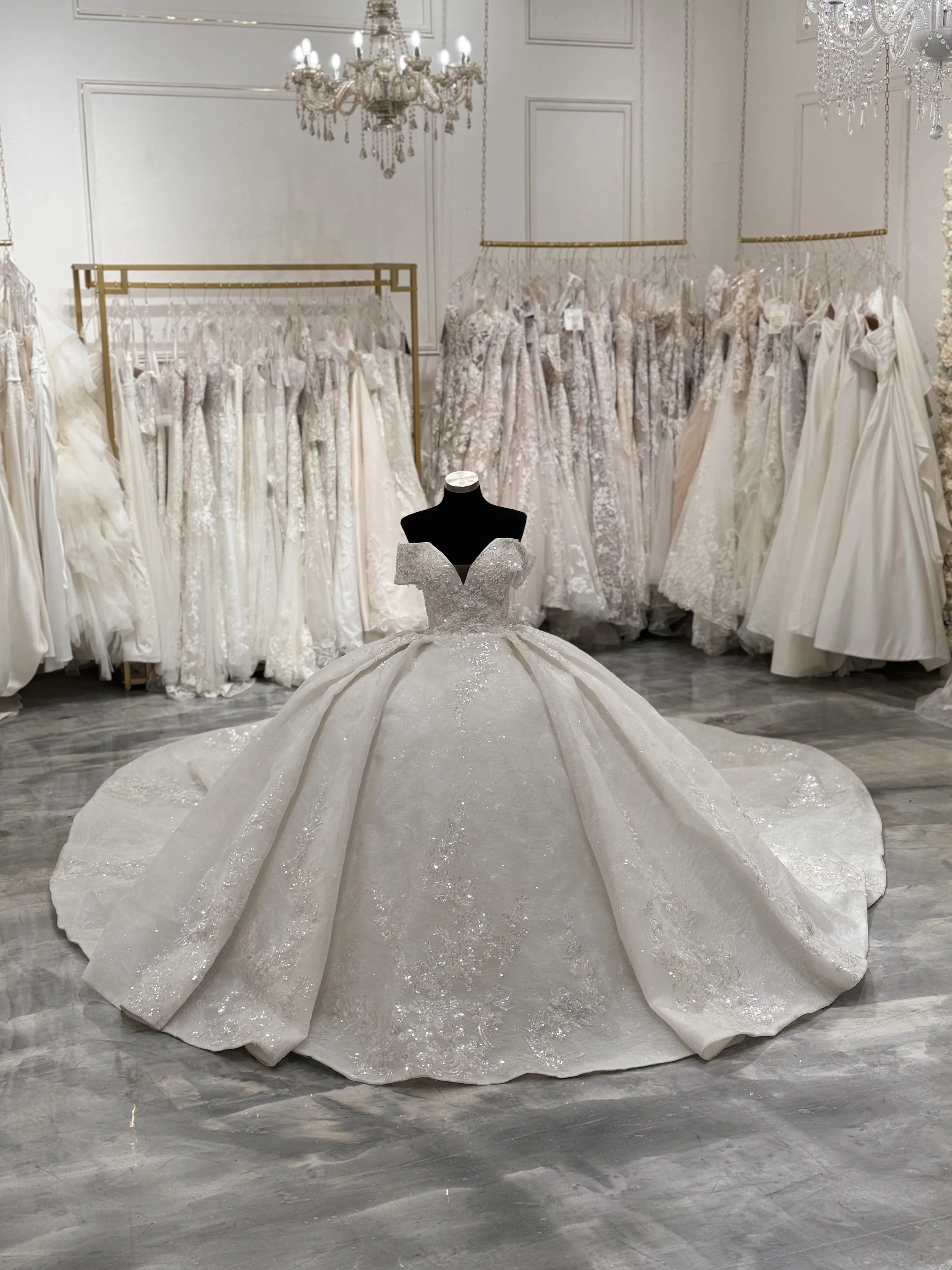 Lamour Bridal Boutique