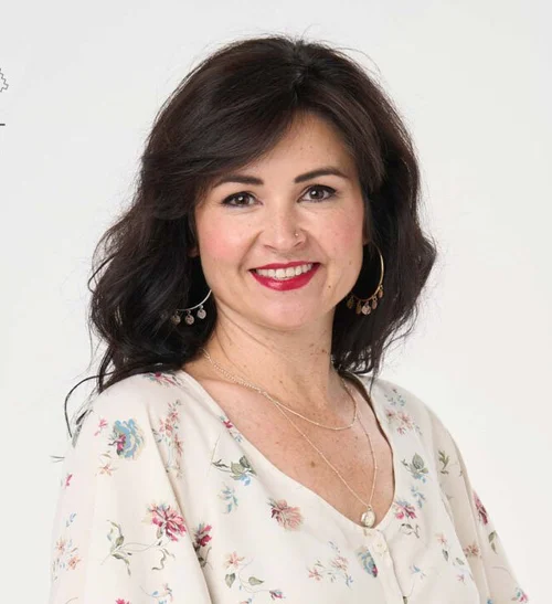 About — LISA COMFORT