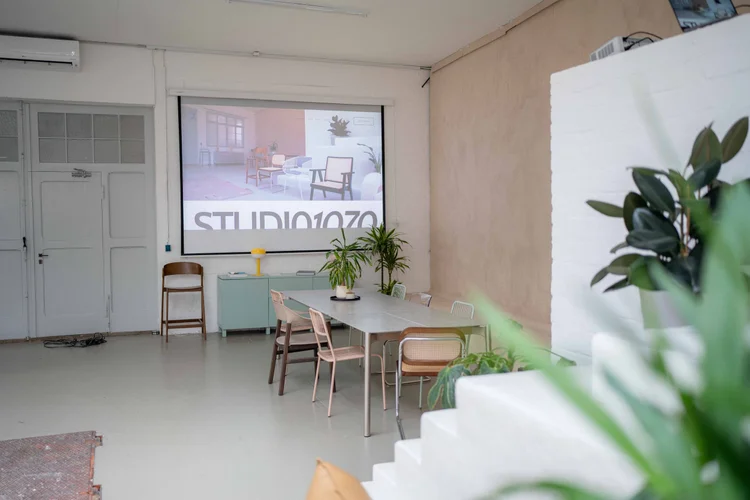 ᐅ Studio 1070 | Mietstudio Köln | Über 400 qm Tageslicht Loft