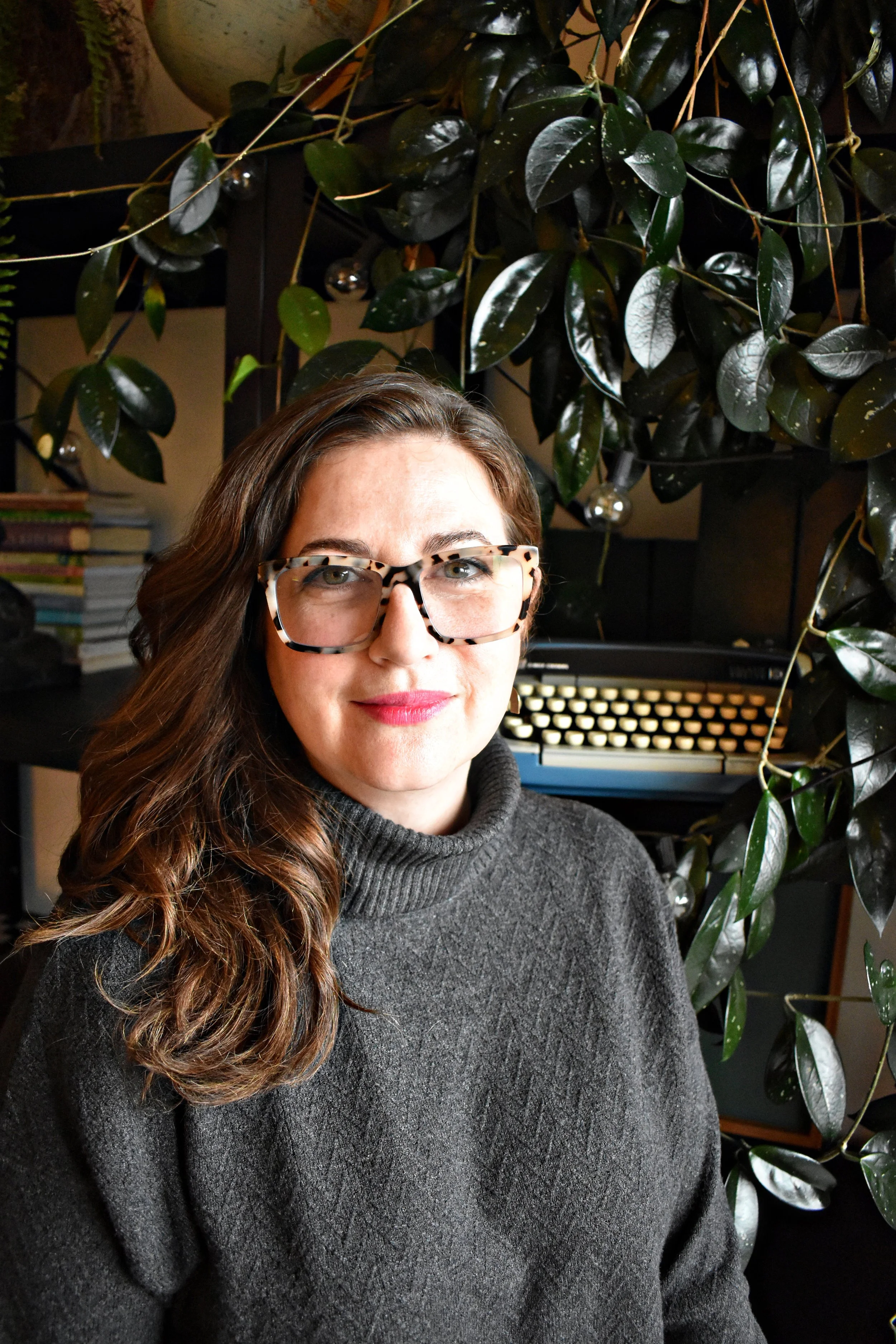 ABOUT — Renée Harper