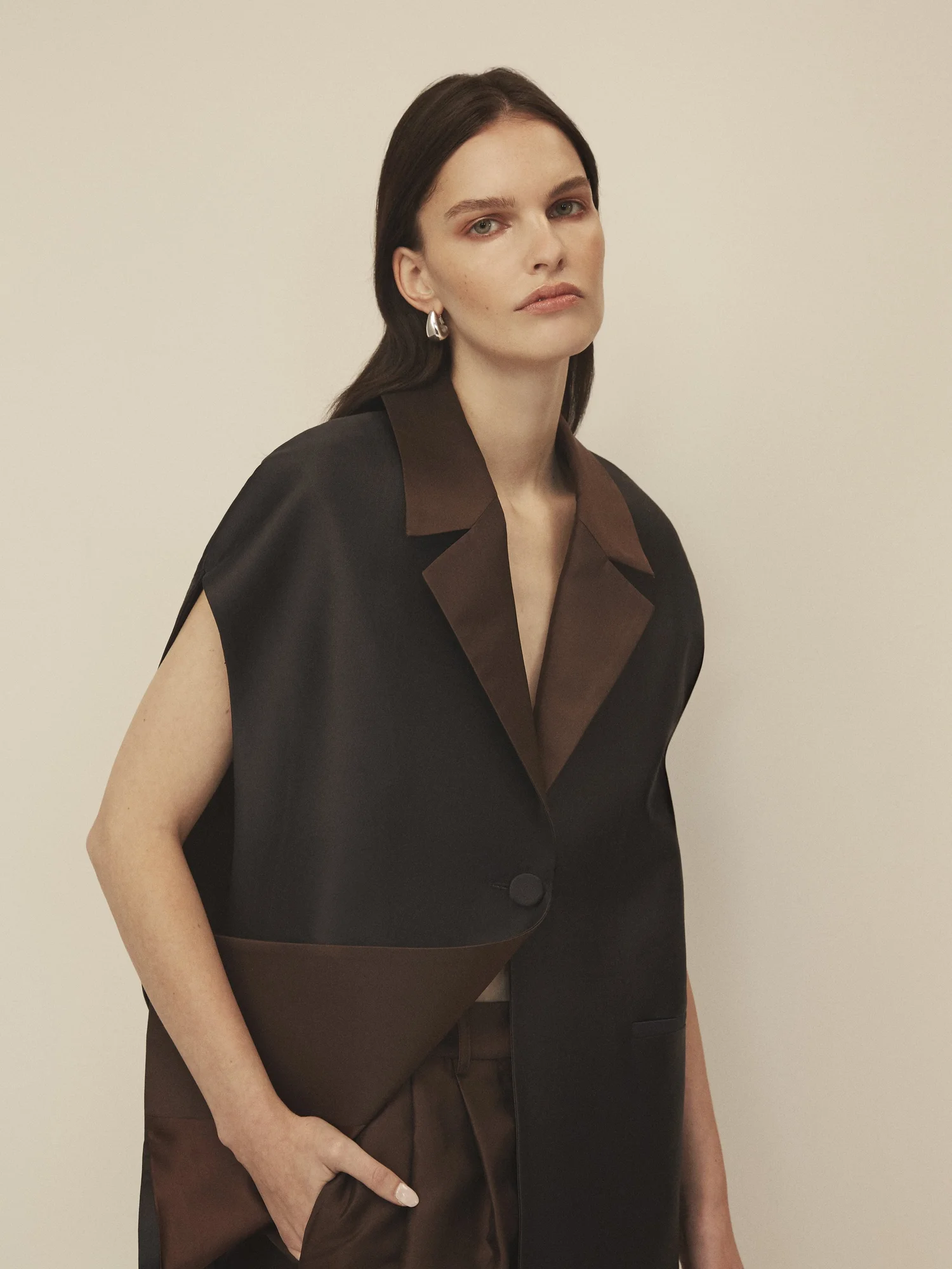 Designer Fall 2021 Women's Ready-to-Wear Collection — Amir Taghi