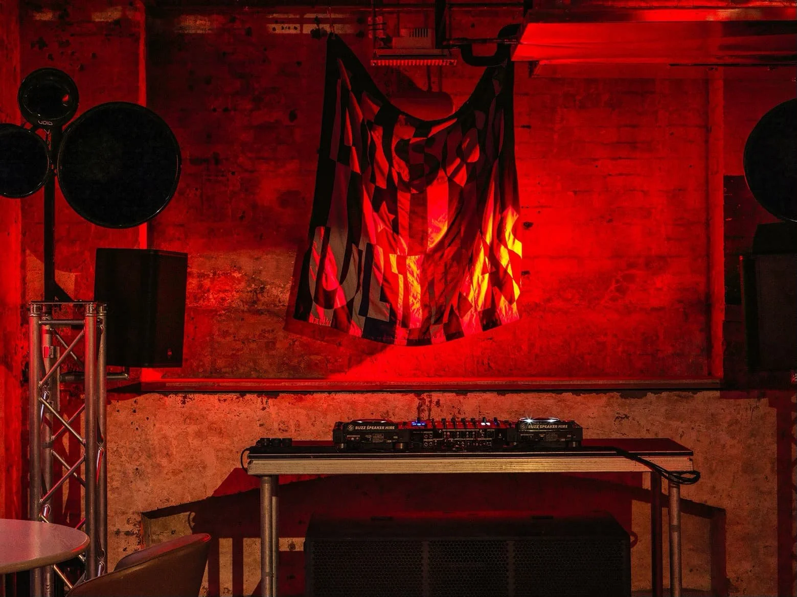 VAULT — MACHINE HALL