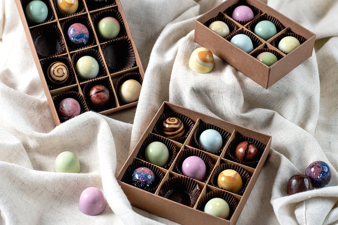 Brand design for boutique chocolatier, Atelier Chocolates: brand ...