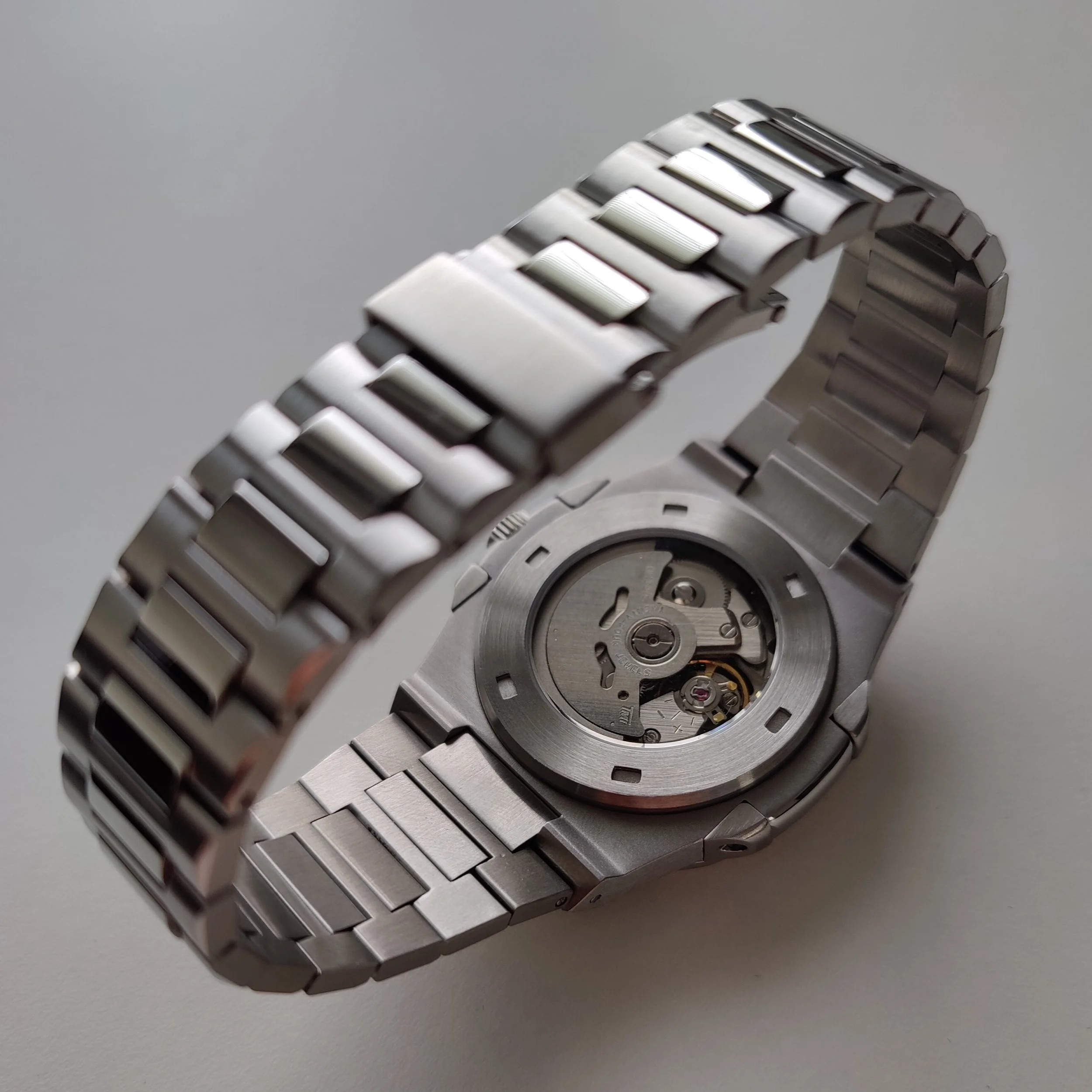 Seiko Mod VK63 Speedmaster Black — NOVA WATCHES Switzerland