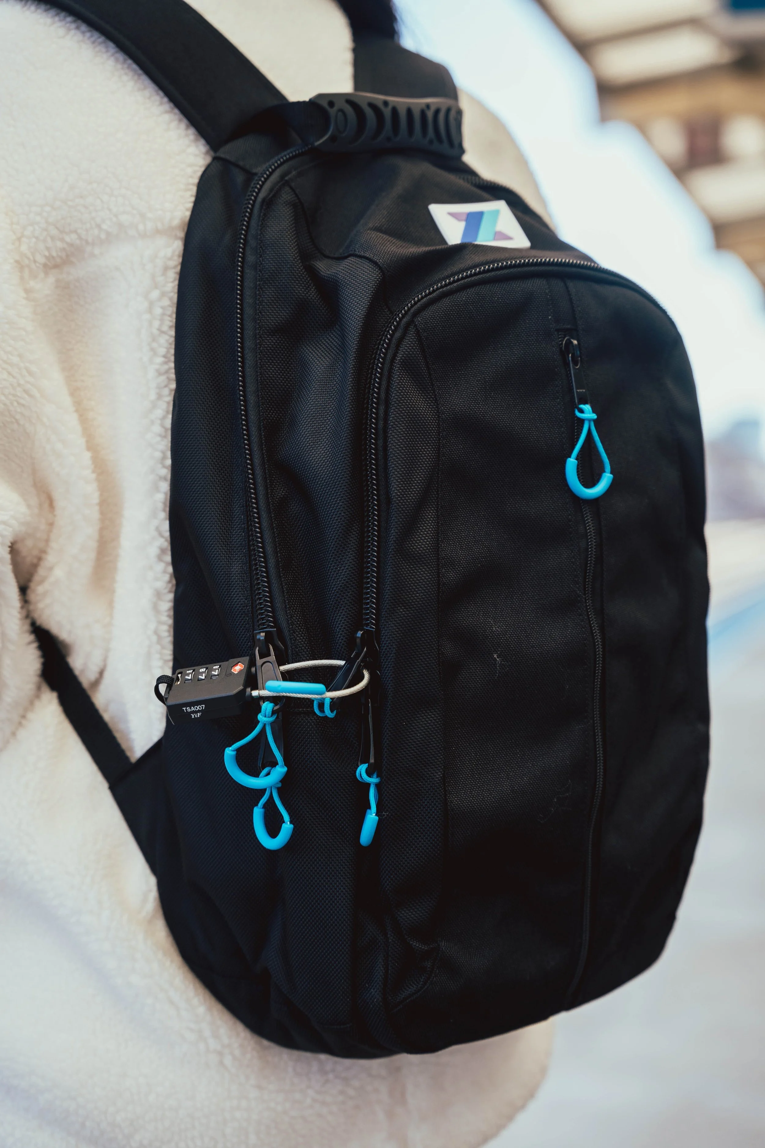 Zipsafe | The Modern Anti-Theft Backpack