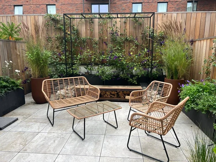 Artistic Biodiverse Garden Design by Melanie Hick