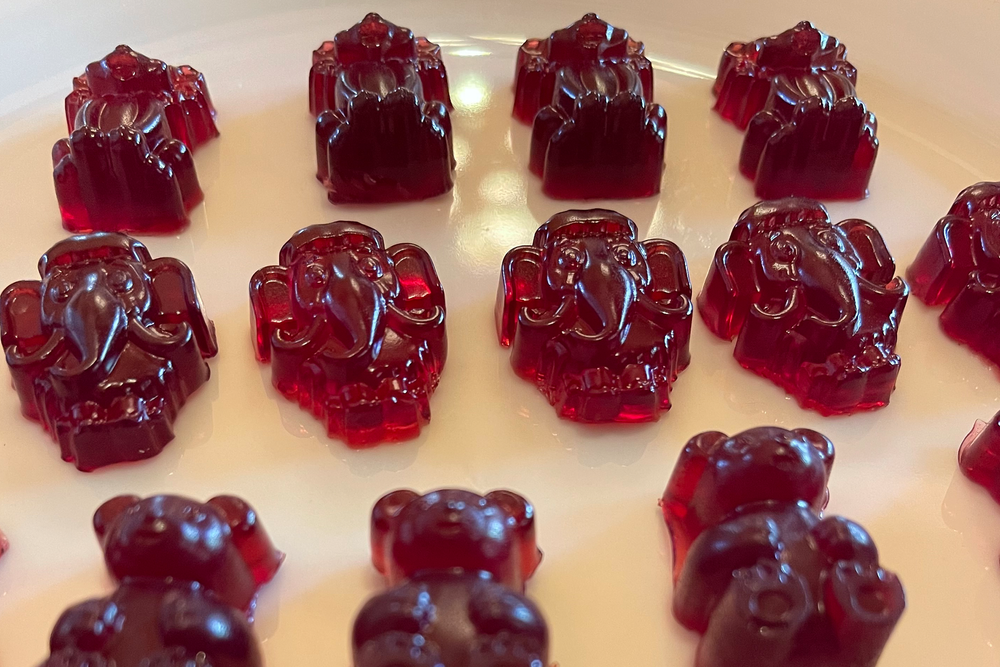 Recipe: How To Make Your Own Homemade Herbal Gummies — Tieraona Low Dog, MD