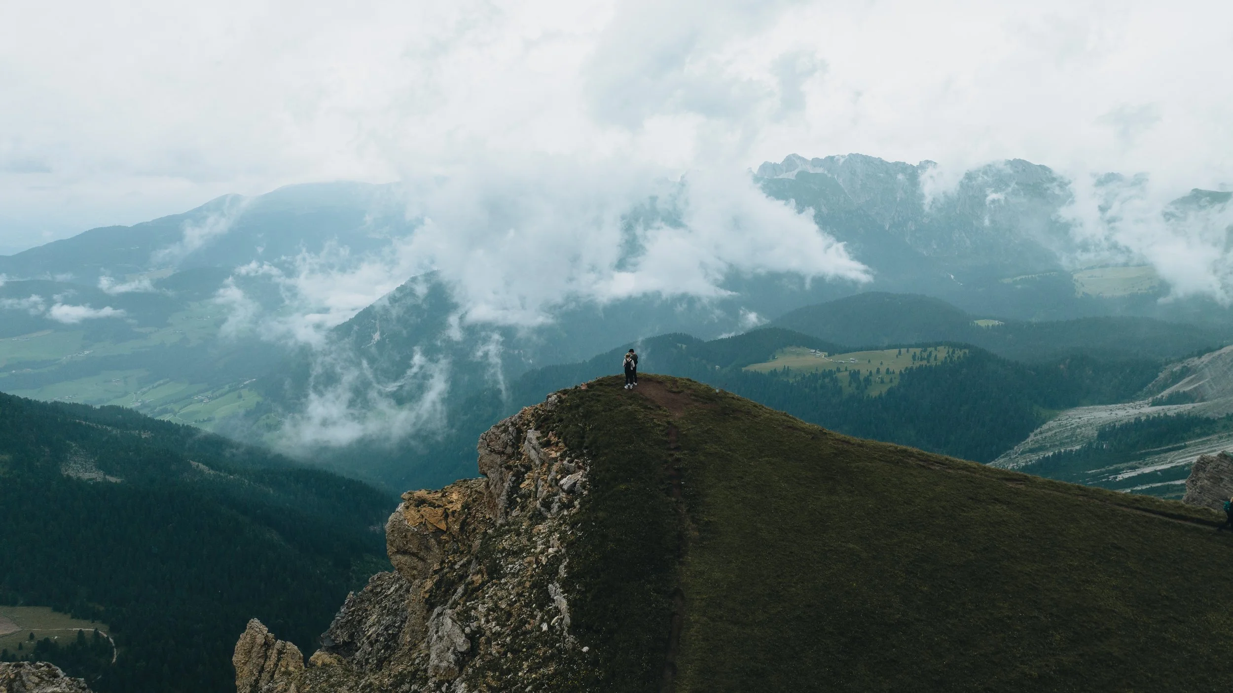 Your Dolomites travel guide — Let's go beyond