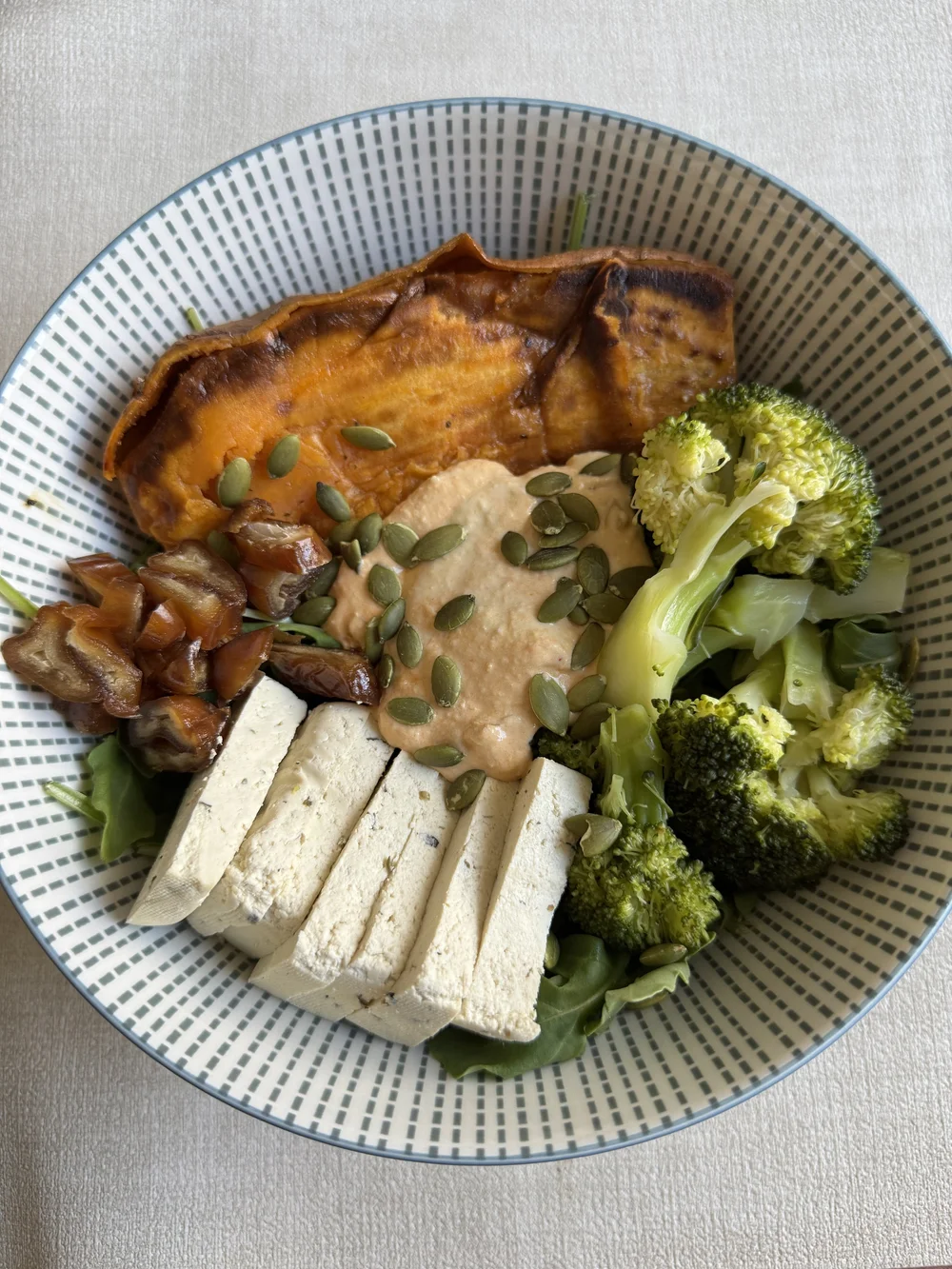 FITCAFÉ | Entraînements Maison Rapides et Efficaces pour Femmes Actives