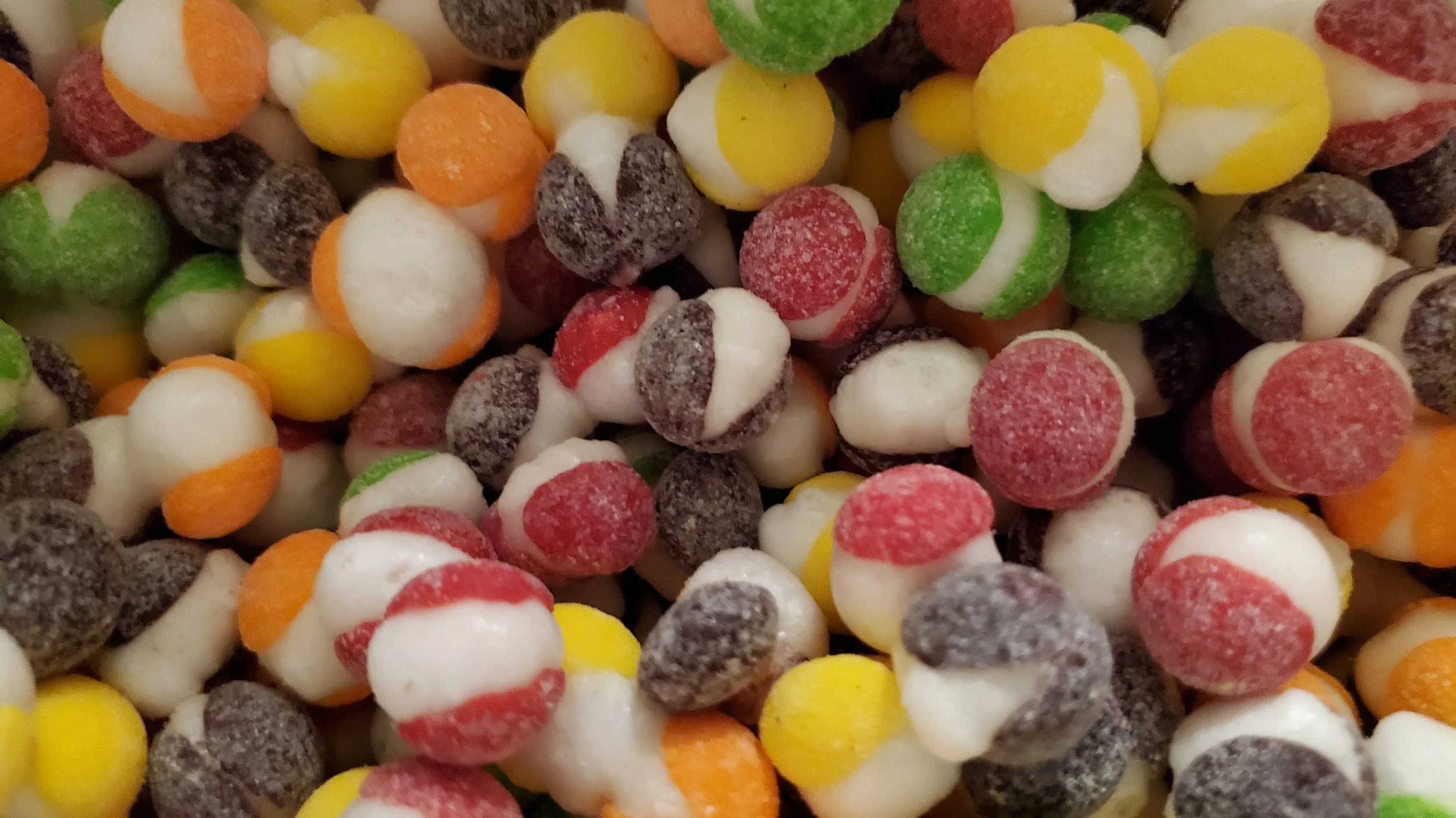 Sour Rainbow Family — Snack Syndicate