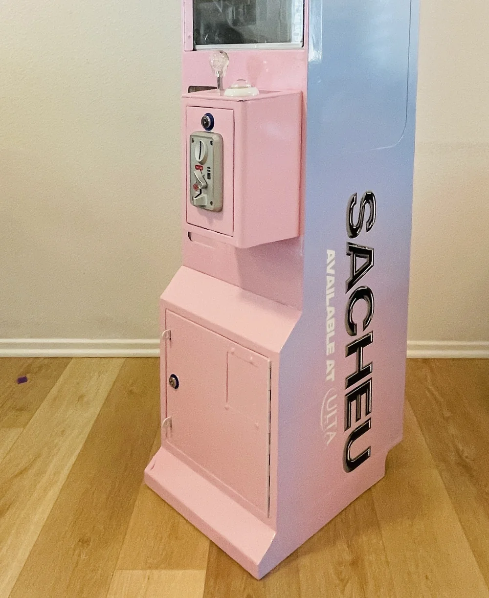 CLAWSOME - Claw Machine Event Rentals in Los Angeles