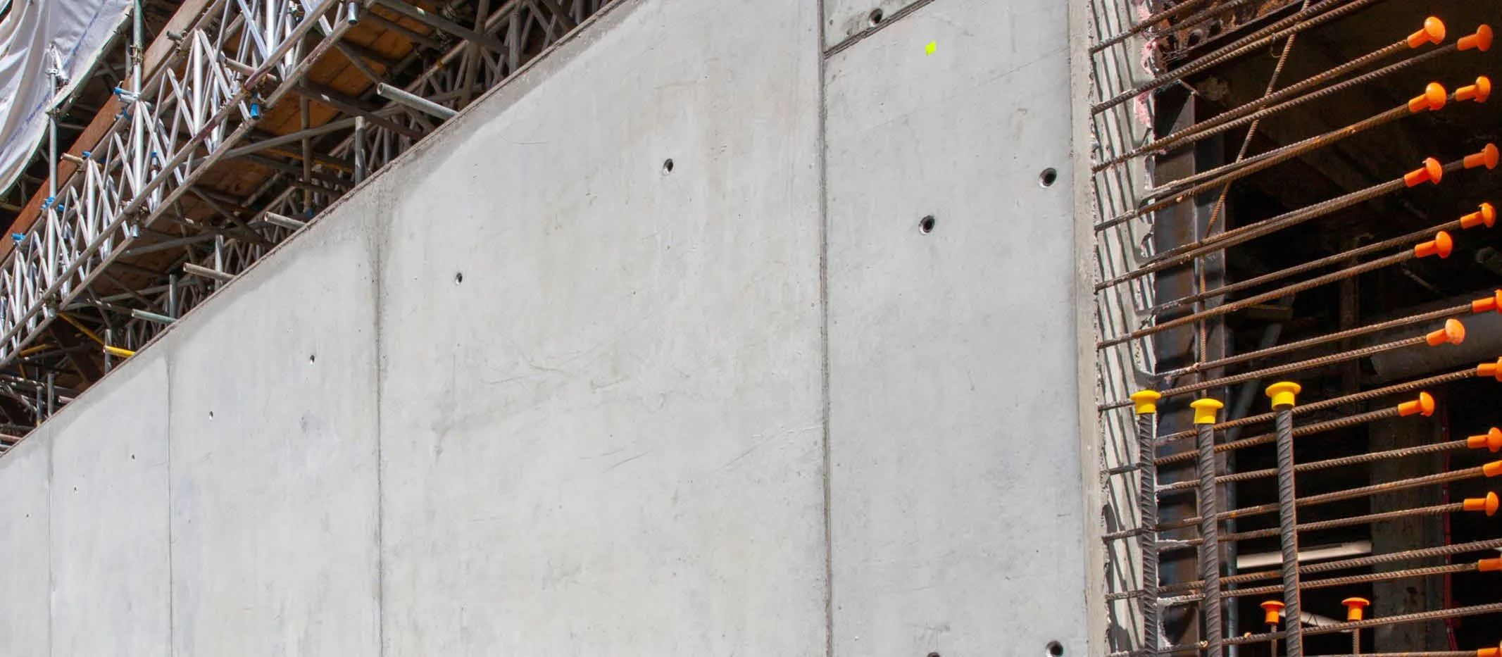 Large Retaining Wall - Elysium