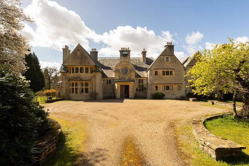 Norney Grange — Barnes & Lockhart