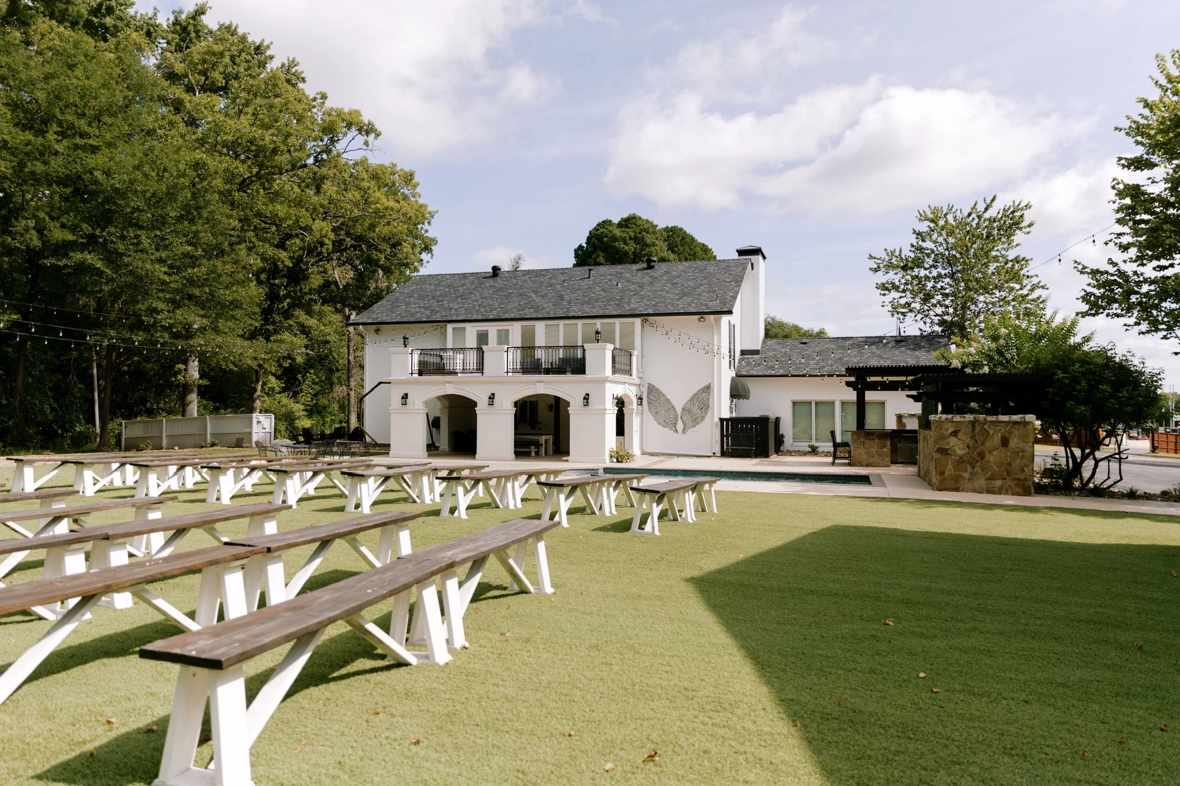 Outdoor Reception Area — The Chateau of Longview