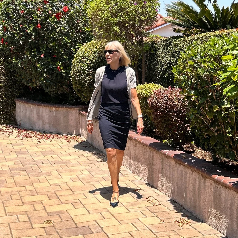 What To Wear to a Funeral: A Woman’s Guide to Dressing with Respect ...
