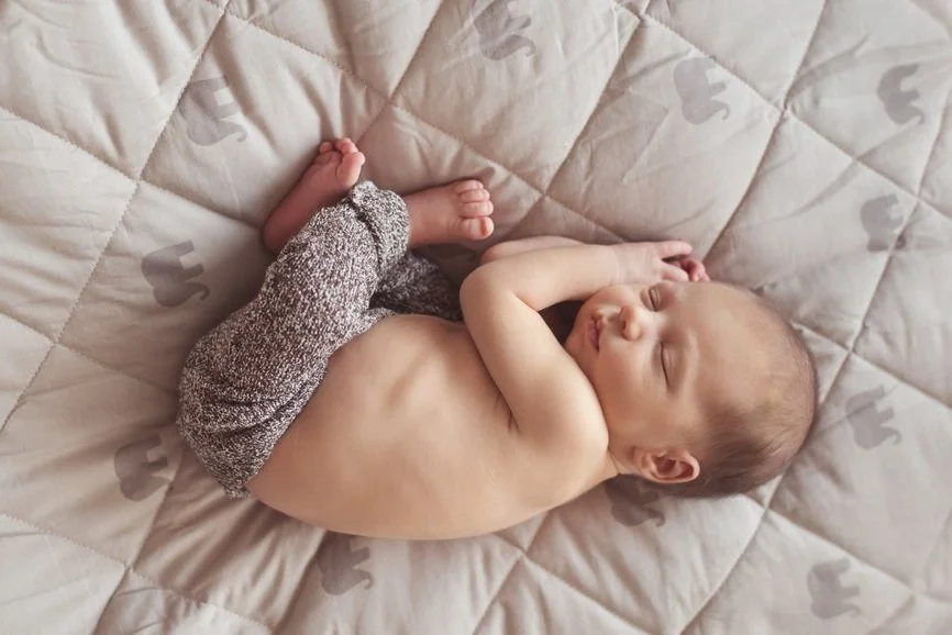 The Newborn Curl: Is your newborn rolling already? | Sleepfull