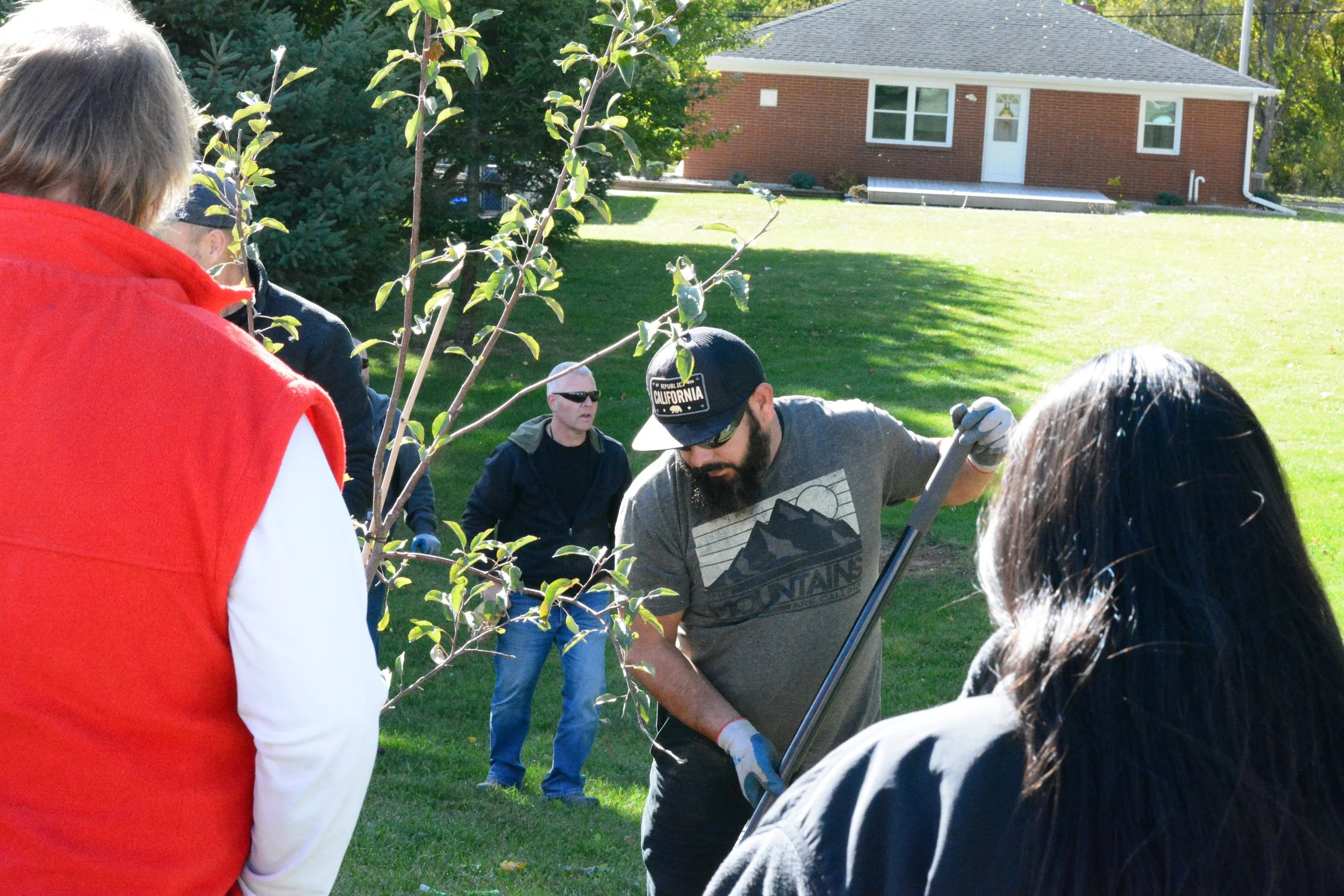 Community Orchards — New Leaf Foods