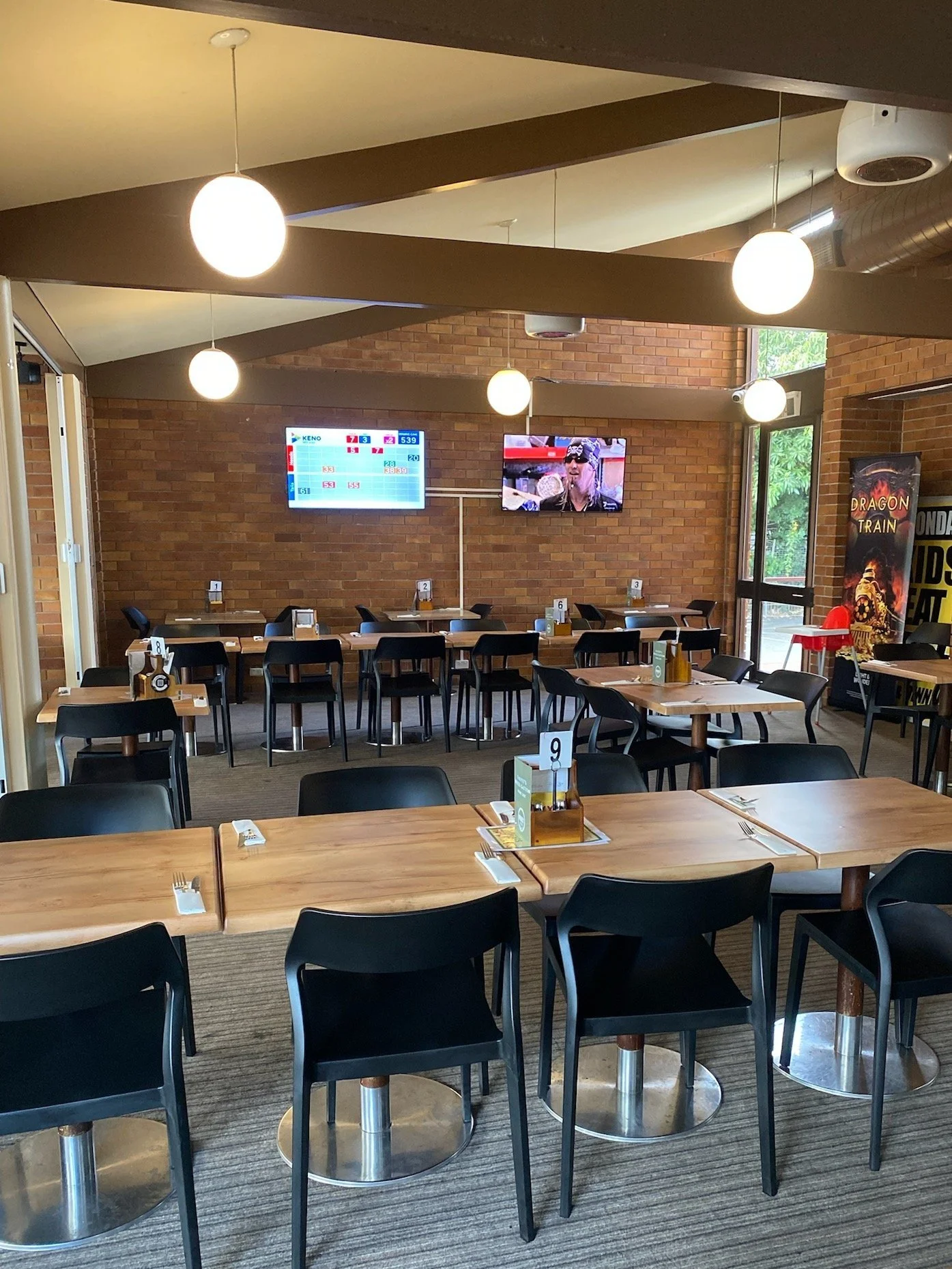 Falvey's Hotel Gatton | A Quintessentially Country Pub