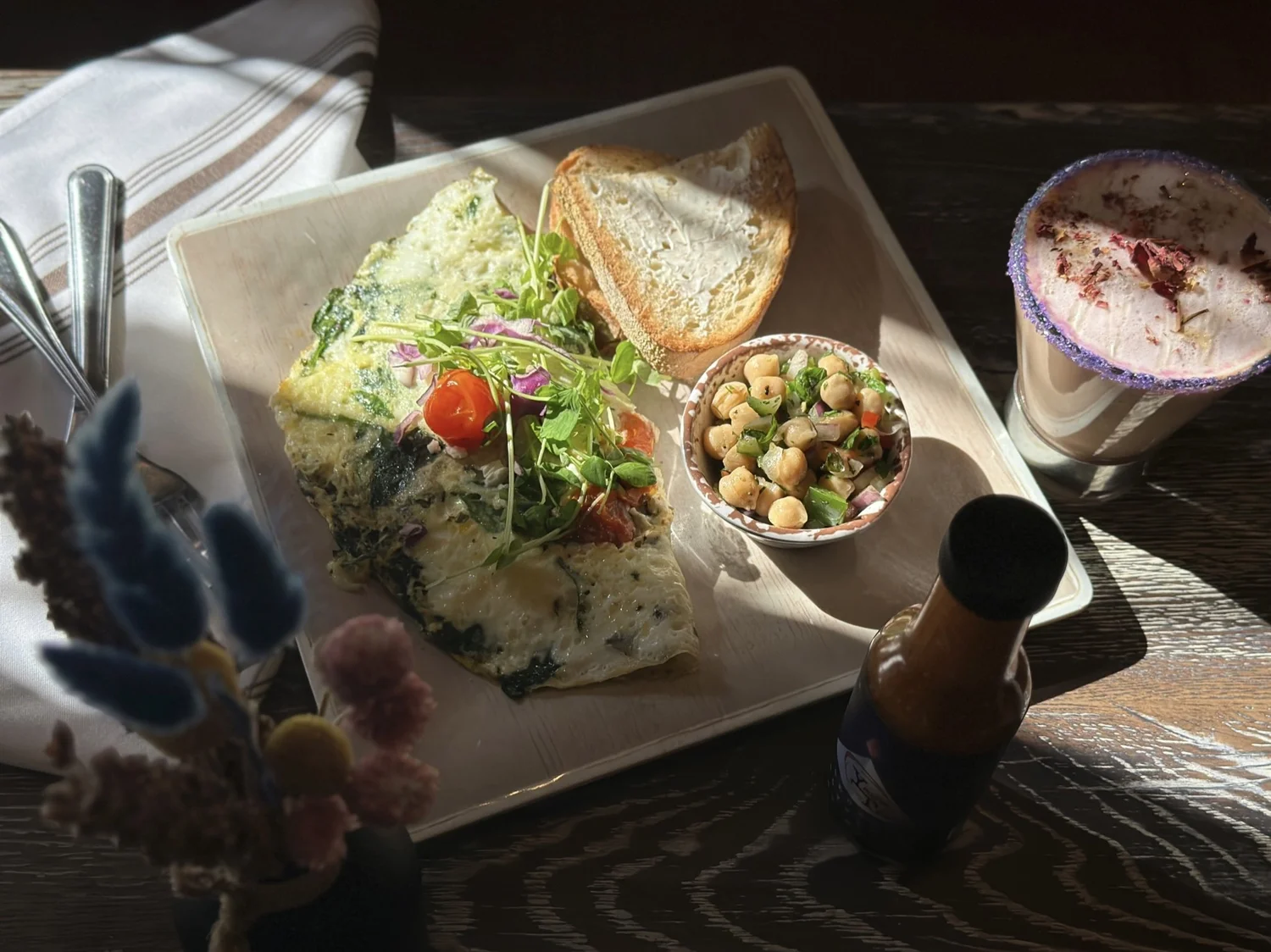 Yaz's Table Breakfast and Brunch | Visit Us Today — Yaz's Table