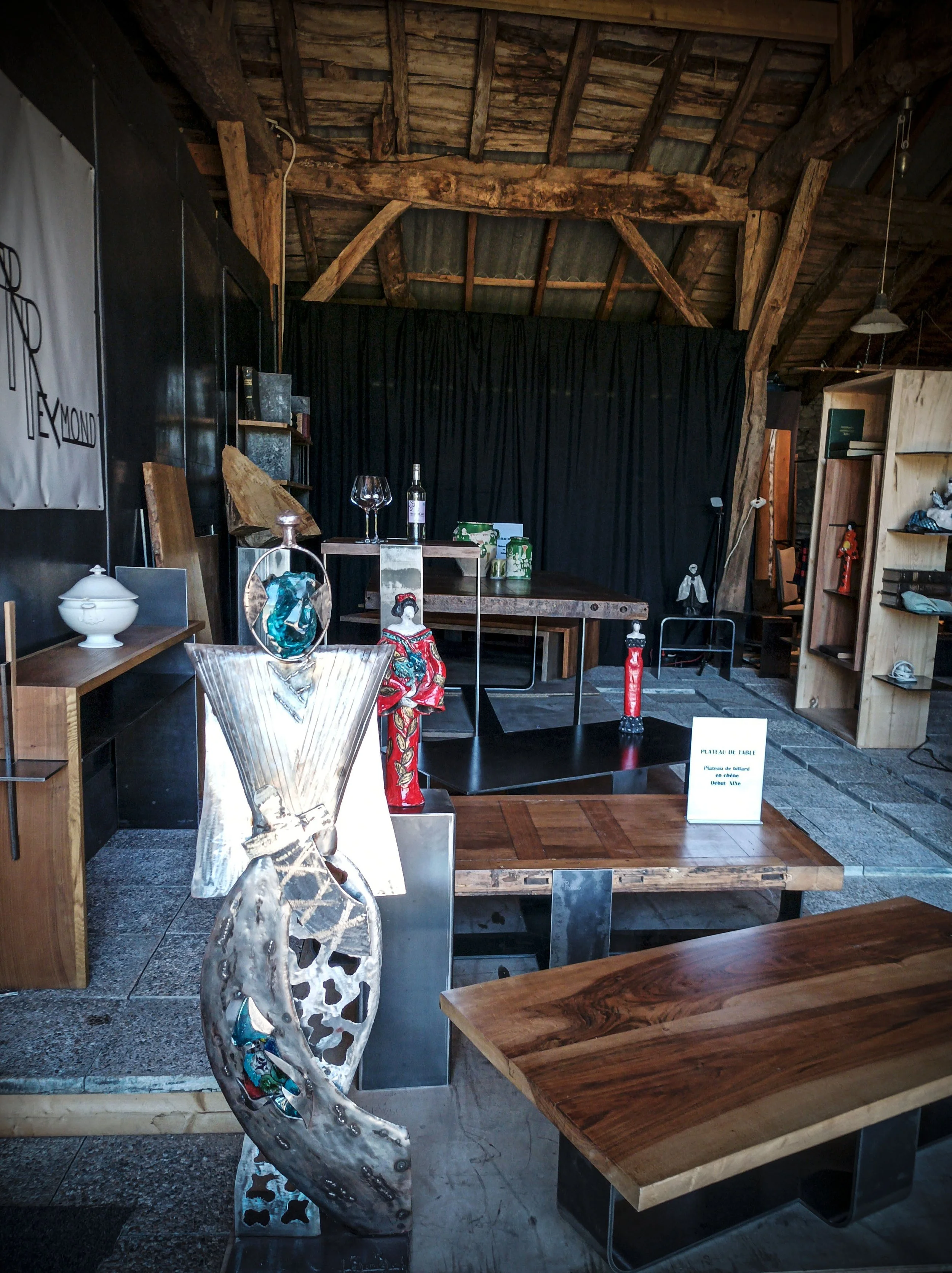 Showroom — JEAN-PIERRE REYMOND DESIGN