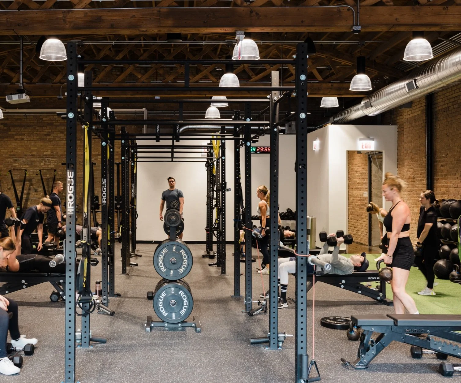 GROUP TRAINING — ETHOS