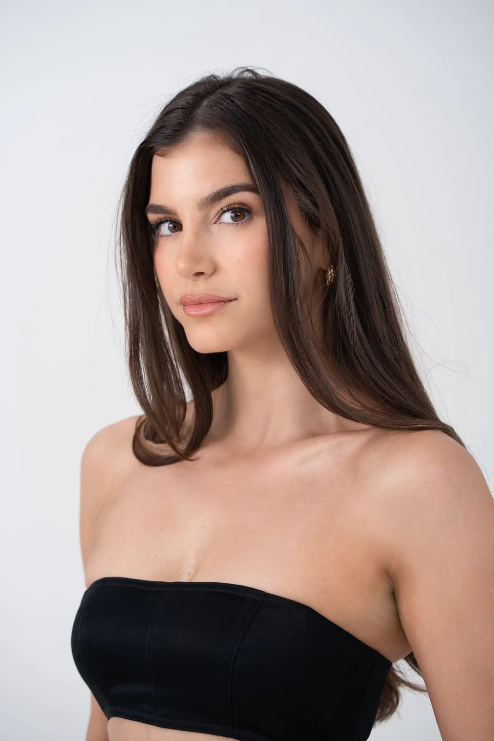 Mia Challis on Her Chaotic Outer Banks Character — Stardust Magazine