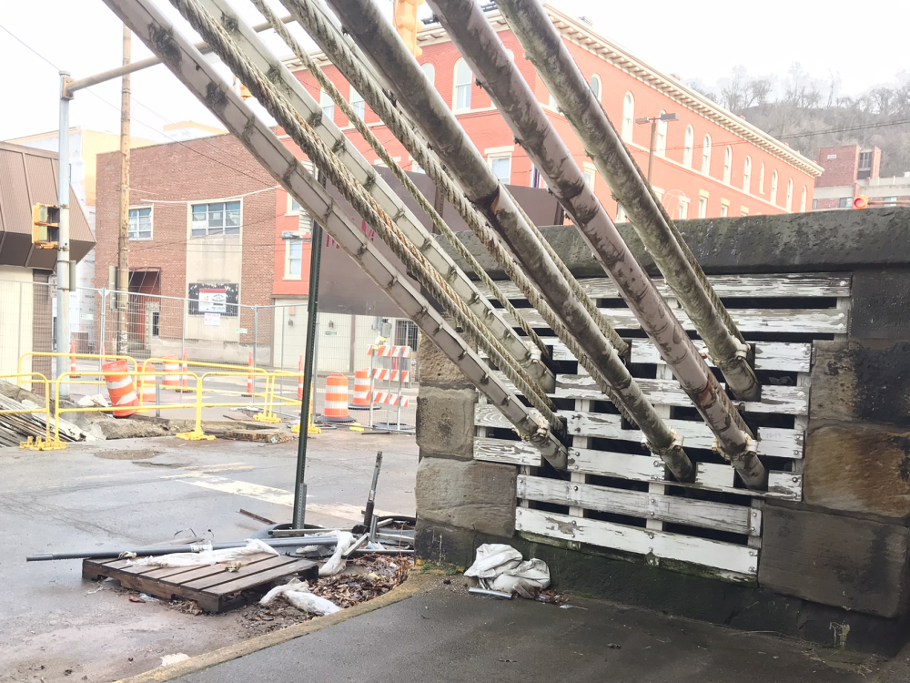 Wheeling Suspension Bridge (WV) — Bridges of the USA