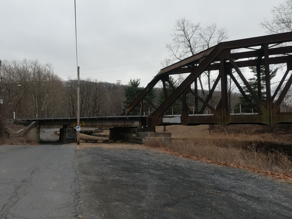 Norfolk Southern Railroad over South Albert Street — Bridges of the USA