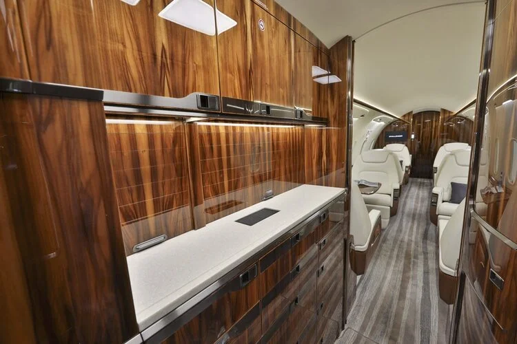 Challenger 350 — Elite Air