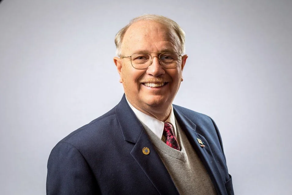 About — Hum & Company | Real Estate & Auction Services