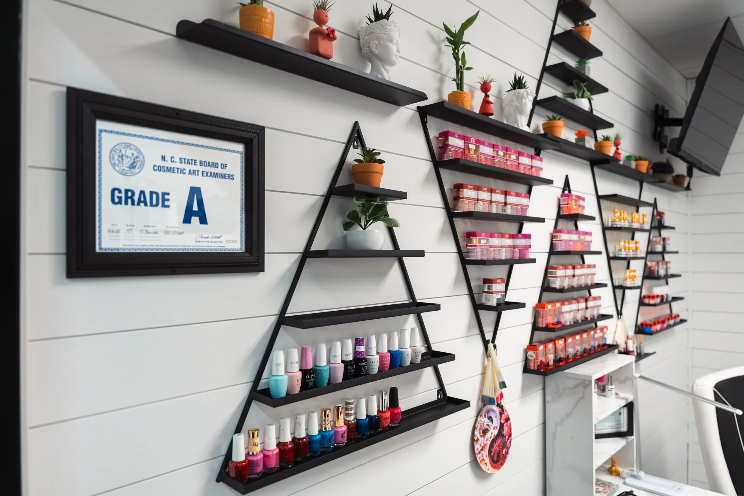NMF NAIL STUDIO