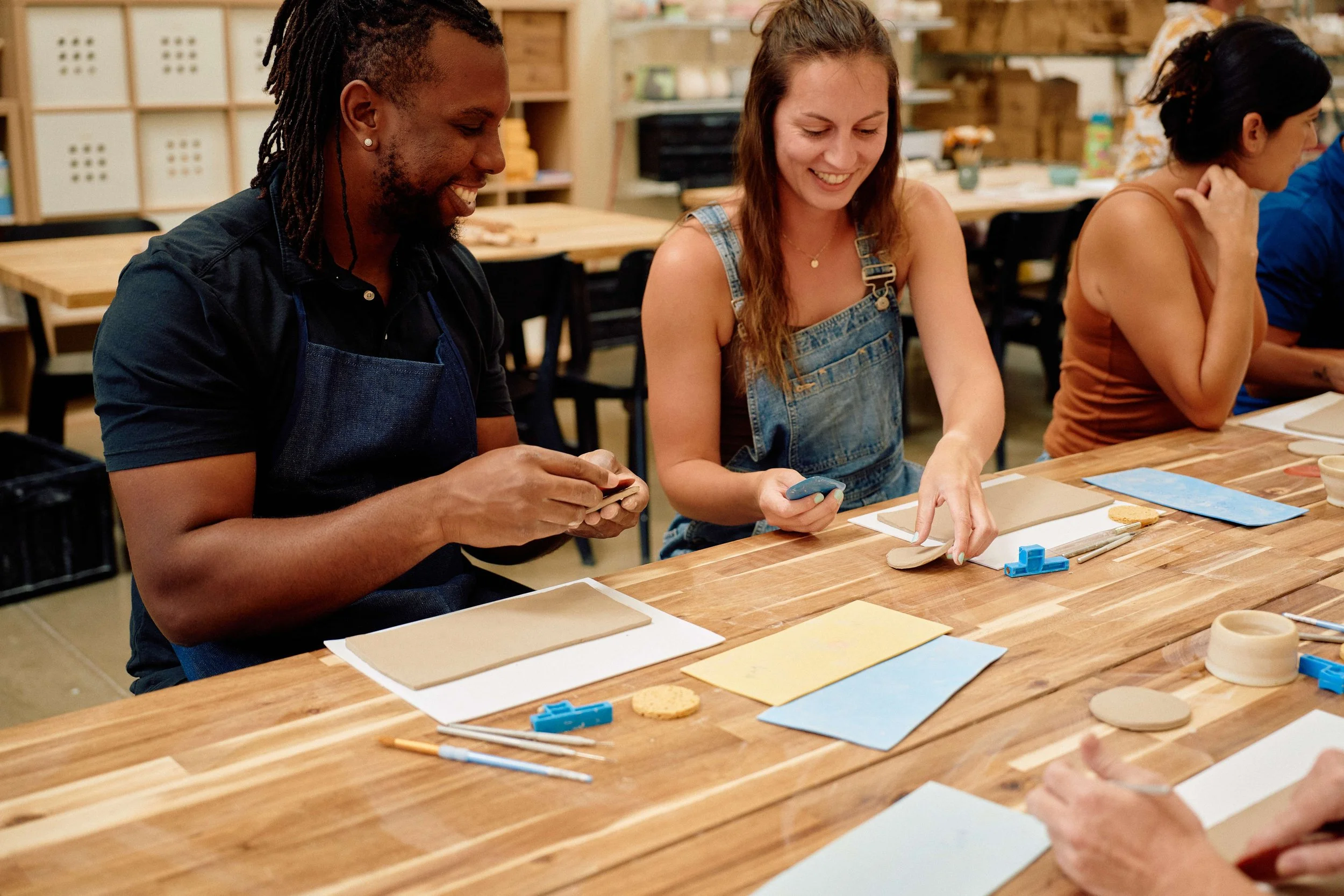 Mud Hut Pottery Studio - Pottery and Ceramic Classes Riverside