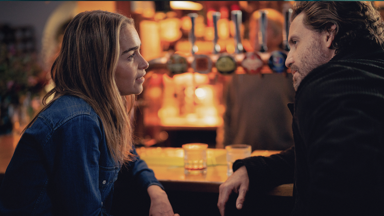 ‘Next Life’ Review: Emilia Clarke Shines in Drake Doremus’ Romantic ...
