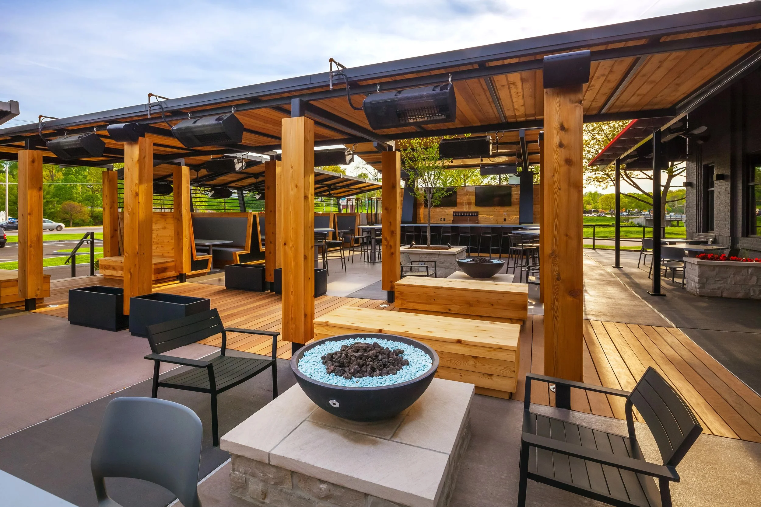 7 Sizzling Commercial Fire Pit Design Ideas | PureModern