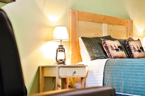 Rusty Buck Inn | Explore & Book Now