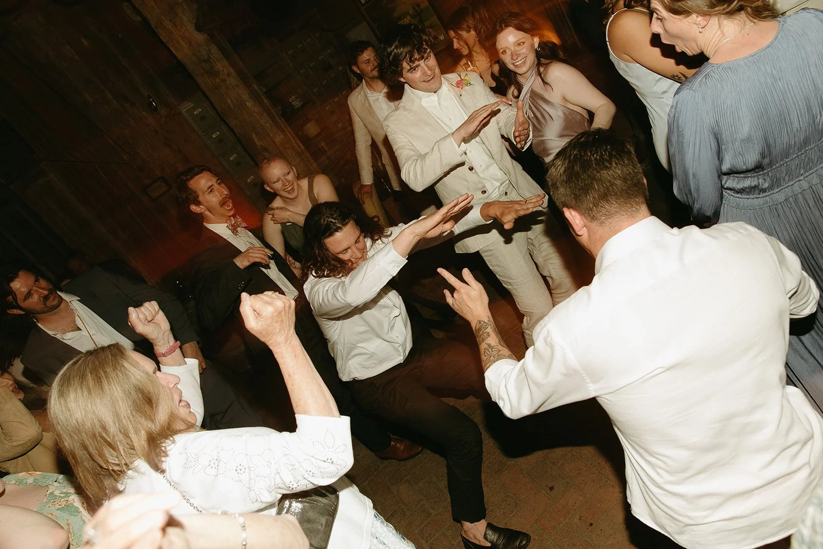 A Laid-Back Spring Ranch Mendocino Wedding: A Northern California ...