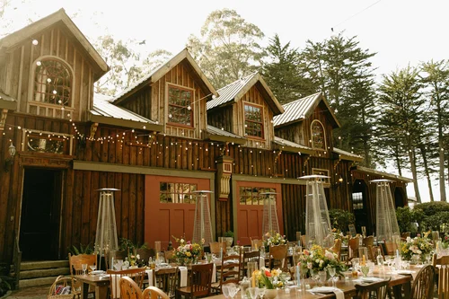 A Laid-Back Spring Ranch Mendocino Wedding: A Northern California ...