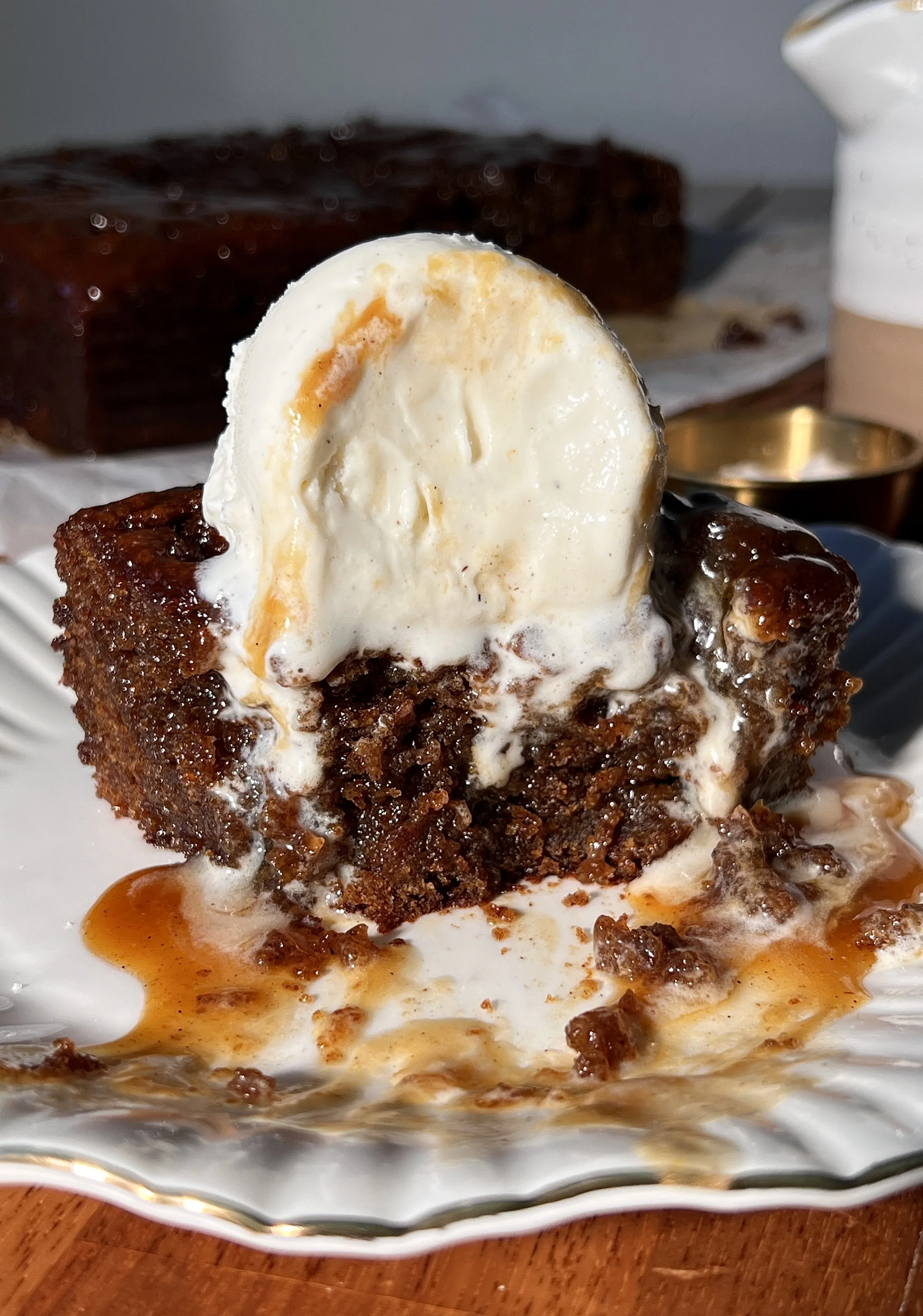 Gingerbread Sticky Toffee Pudding (with Spiced Sticky Toffee Sauce ...