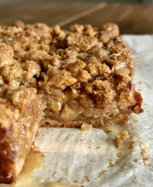 Apple Cinnamon Bun Cake — Well Made by Kiley