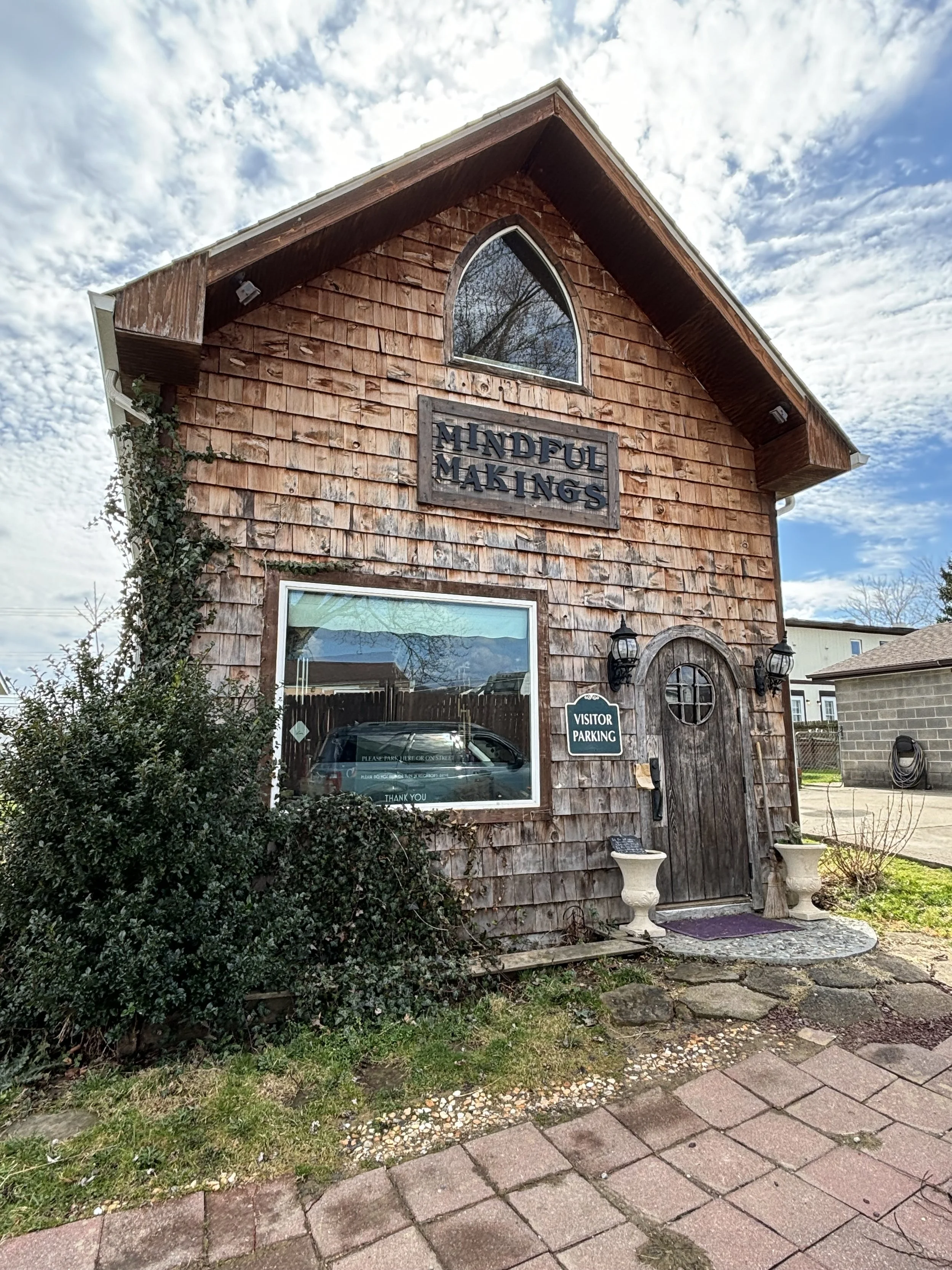 Antique and unique gift stores. — VisitMoundsville