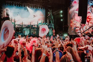 Reading Festival 2025: Chappell Roan, Conan Gray & more shine at one of ...