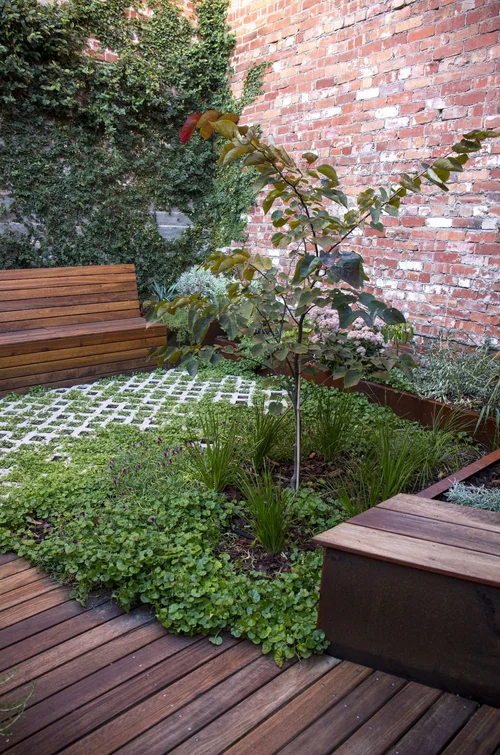 Courtney Courtyard - North Melbourne — Creative Landscape Design ...