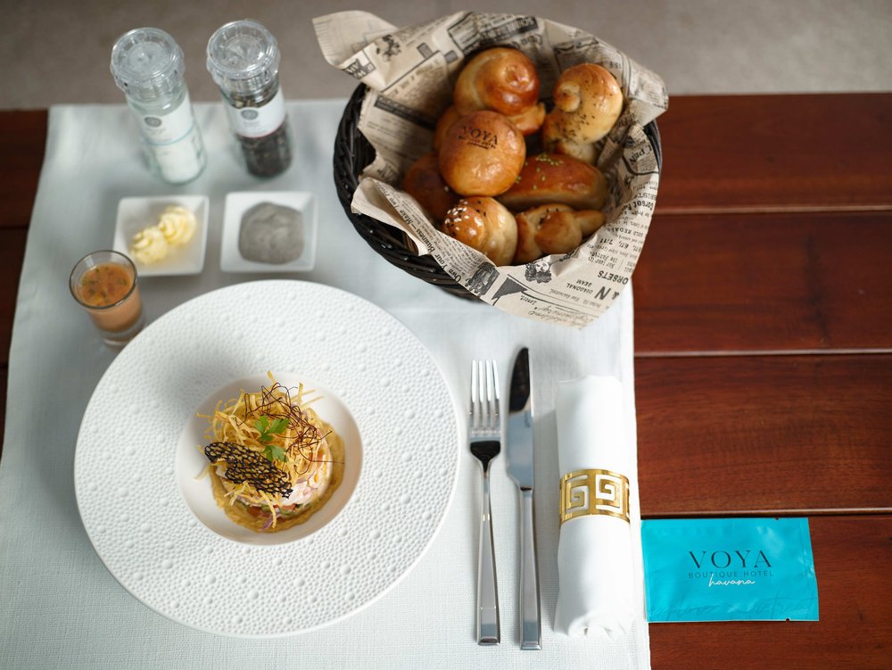 Fine Dining Restaurant and Bar in Havana Cuba — VOYA Boutique Hotel Cuba