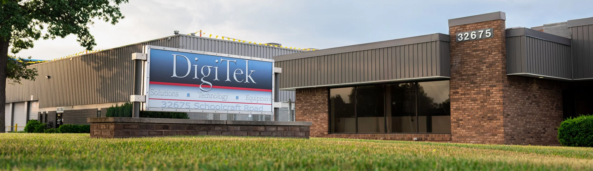 About Us — DigiTek