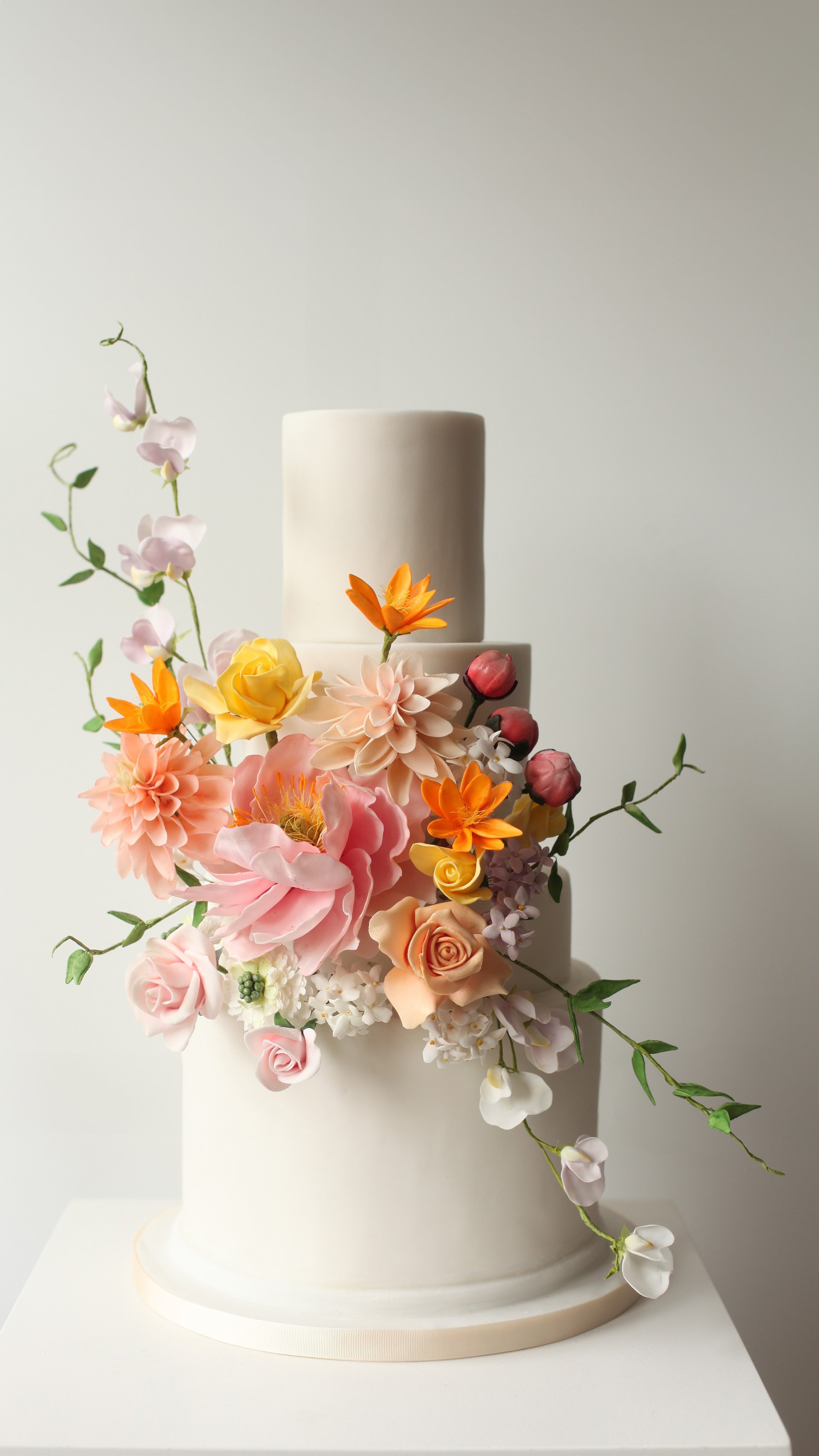 Luxury English Country Garden Style Wedding Cake