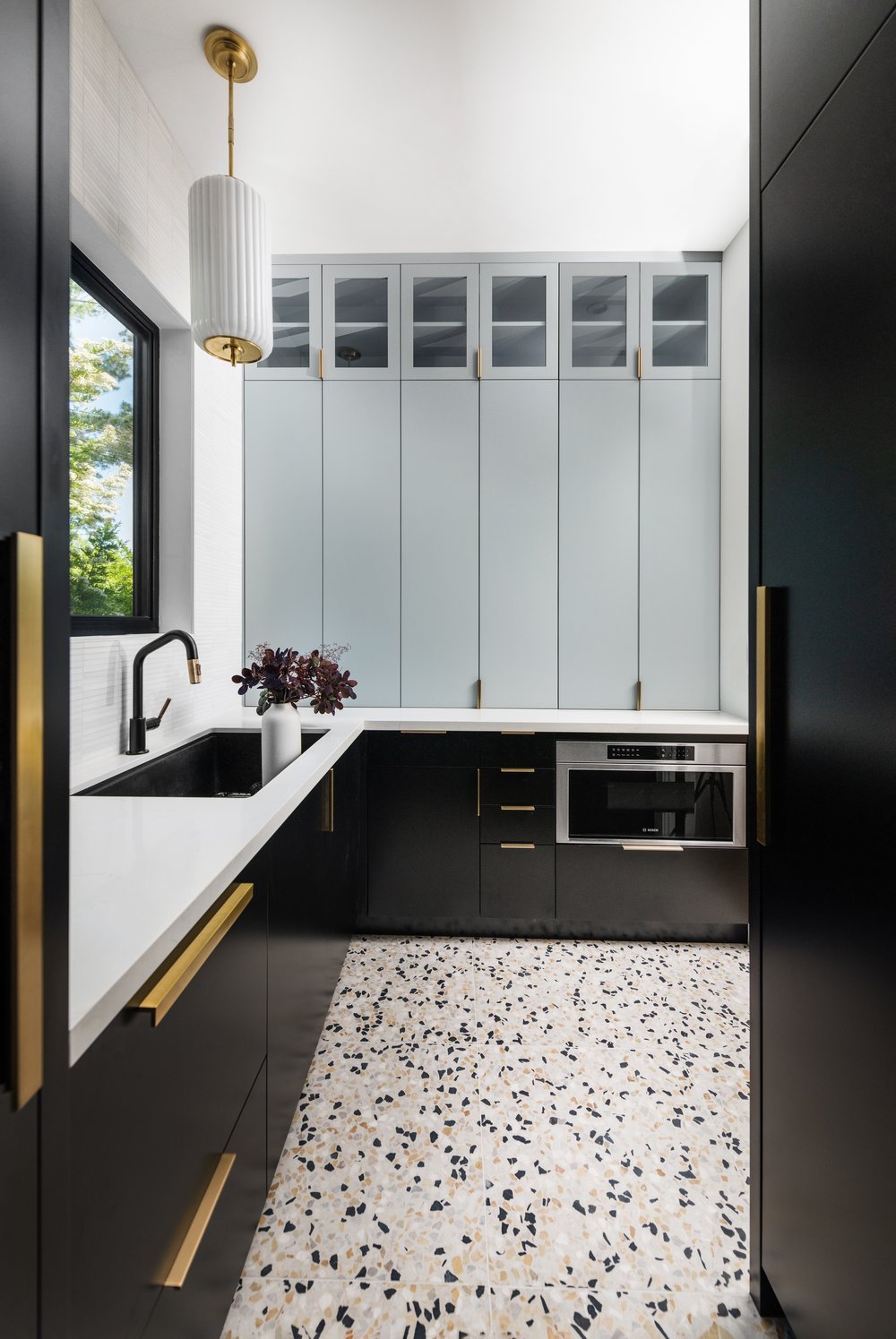 Custom Contemporary Interior Design | Earthy Glam and Bold Details ...